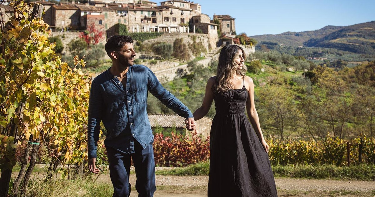 Capture your wedding proposal in Tuscany | GetYourGuide