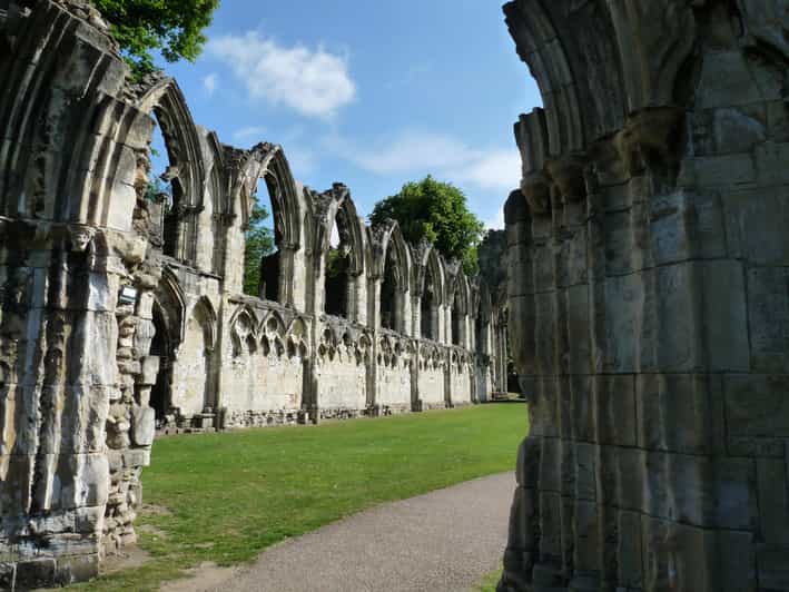 Private Walking Tour of York | GetYourGuide