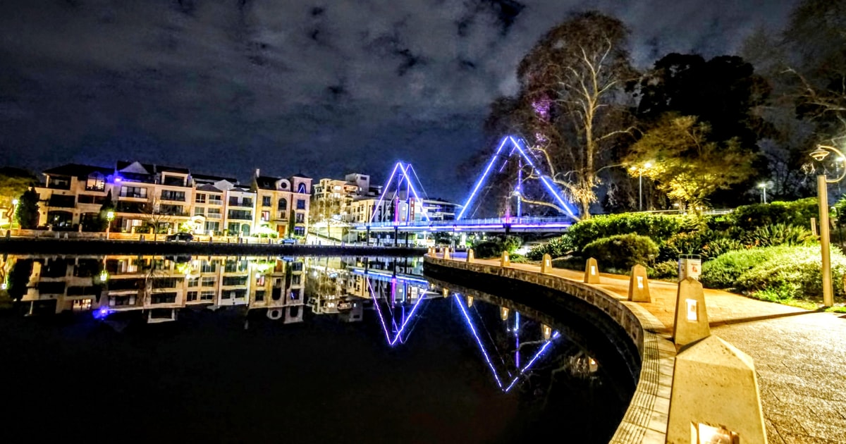 Perth: City of Lights Tour with Dessert | GetYourGuide