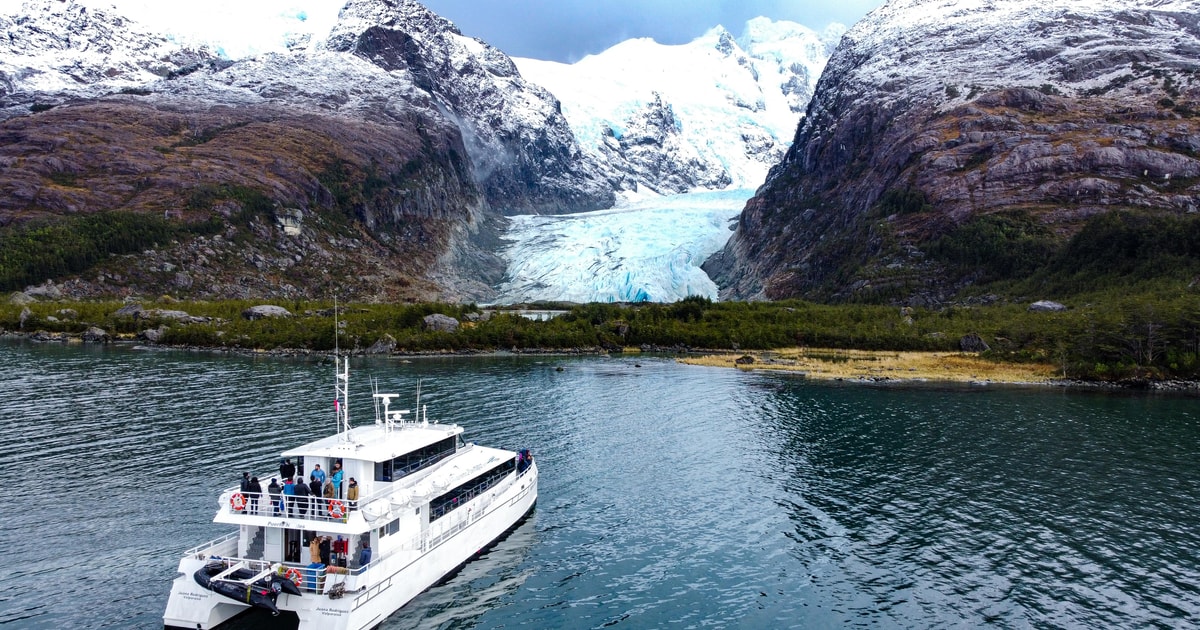 Navigation Mountain fjords | GetYourGuide