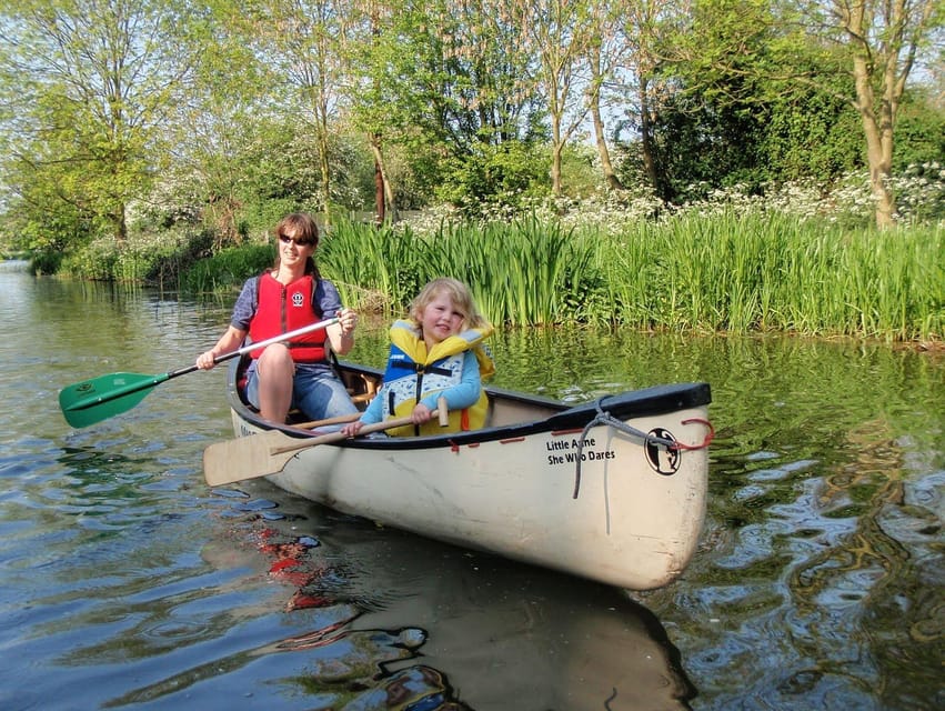 Whoosh Explore Canoe Club: River Stort Canoe tours | GetYourGuide