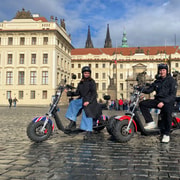 Große Stadtführung auf dem Elektro-Dreirad in Prag - Live geführte Tour ...