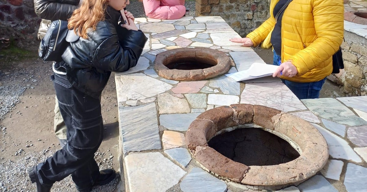 Discover Herculaneum excavations with Insolitaguida | GetYourGuide