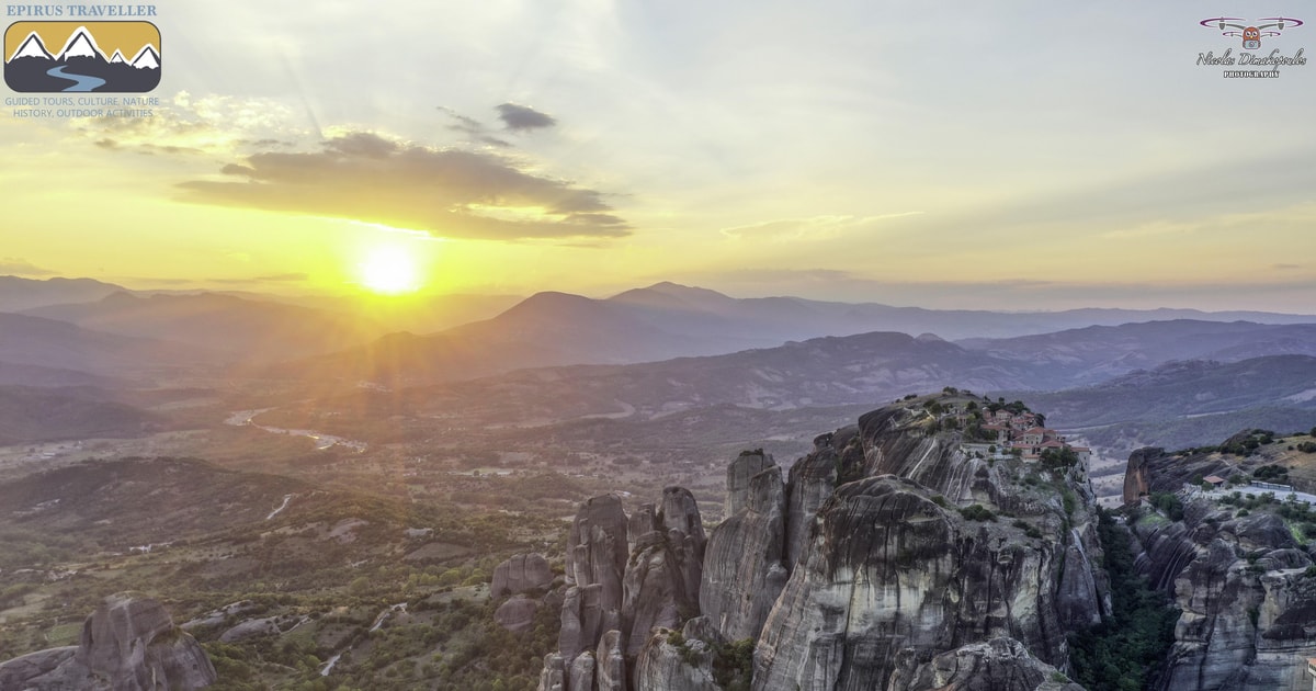 Desde Ioannina, excursión al atardecer a las rocas y monasterios de ...