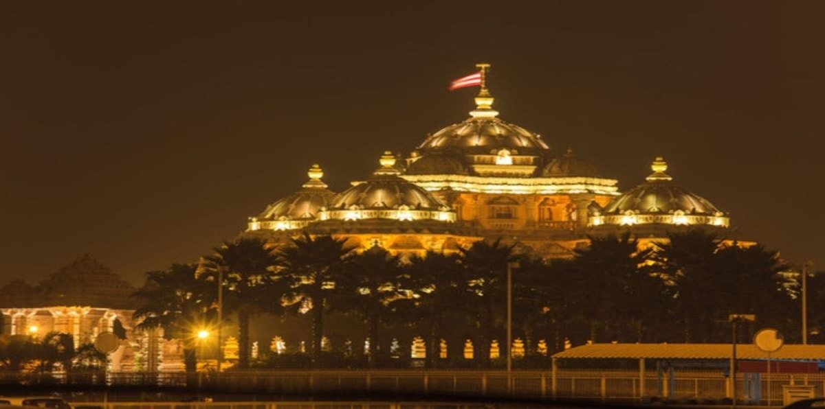 New Delhi: Akshardham Temple Light Show With Custom Add Ons | GetYourGuide