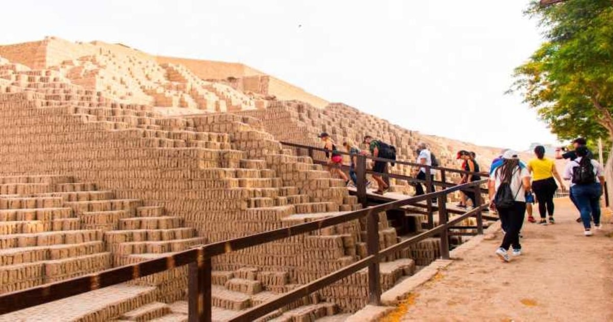 From Lima: Tour to Pachacamac | Half day | | GetYourGuide
