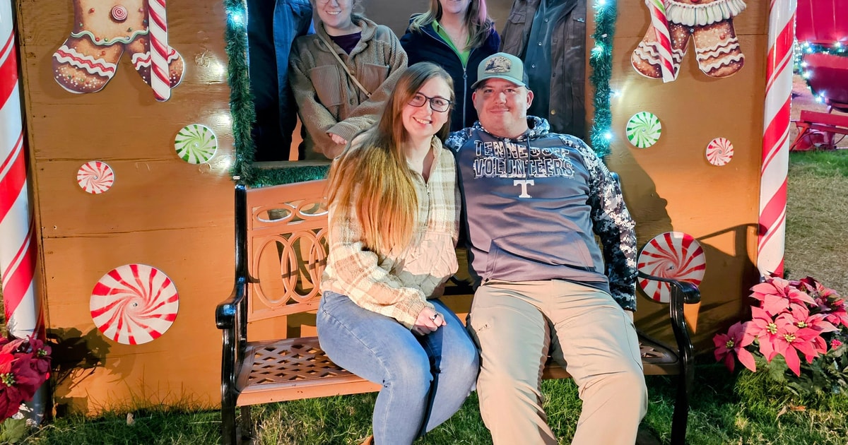Pigeon Forge: Boozy Light Tour | GetYourGuide