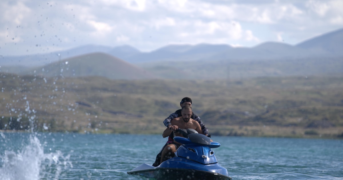 Wassersportaktivitäten am Azat Stausee | GetYourGuide