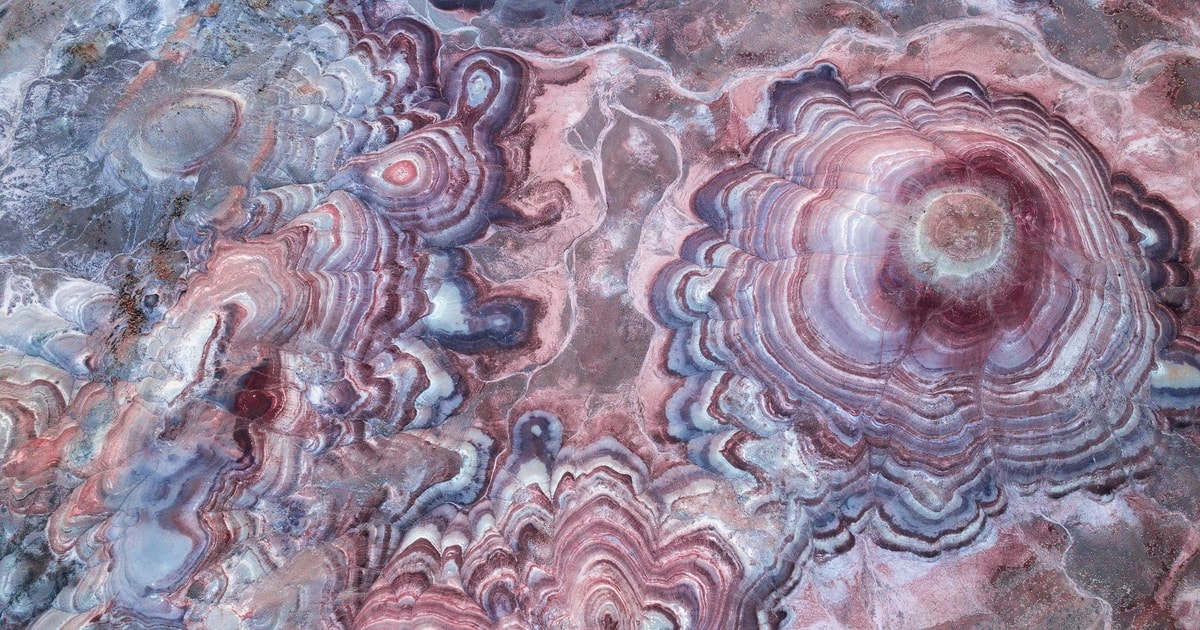 Bentonite Hills Photo Tour | GetYourGuide