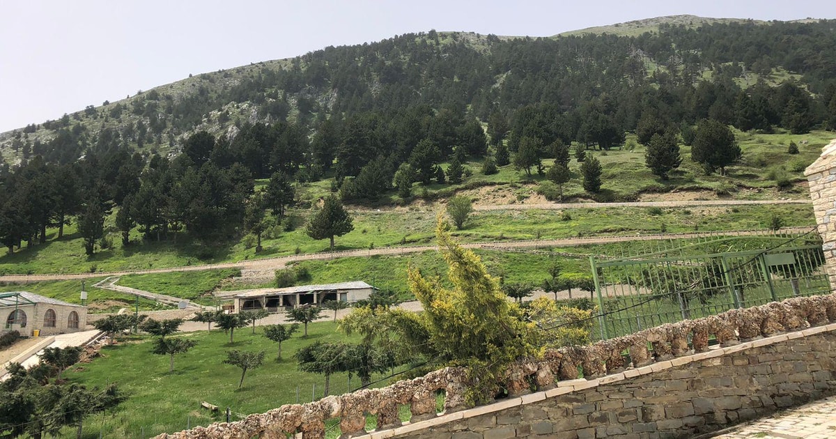 Desde Berat : Montaña Tomorri y Cascada de Bogova | GetYourGuide