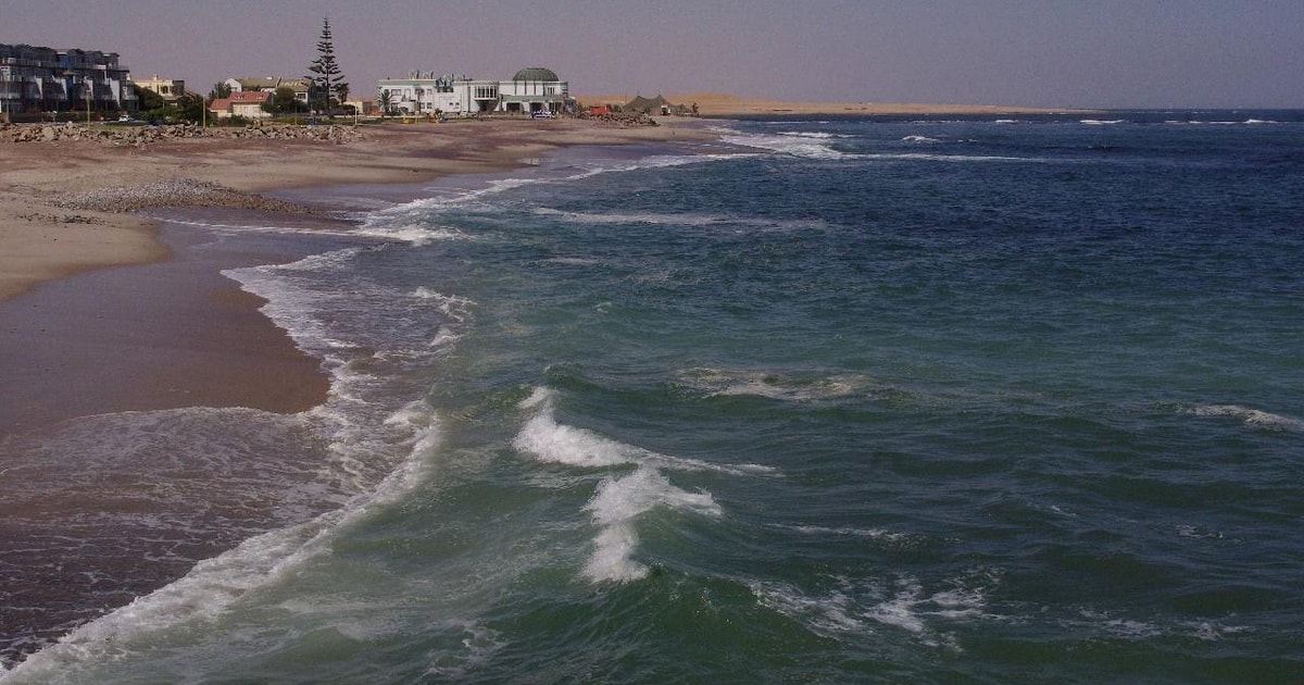 VISITA A WALVIS BAY E SWAKOPMUND: trasporto e tour | GetYourGuide