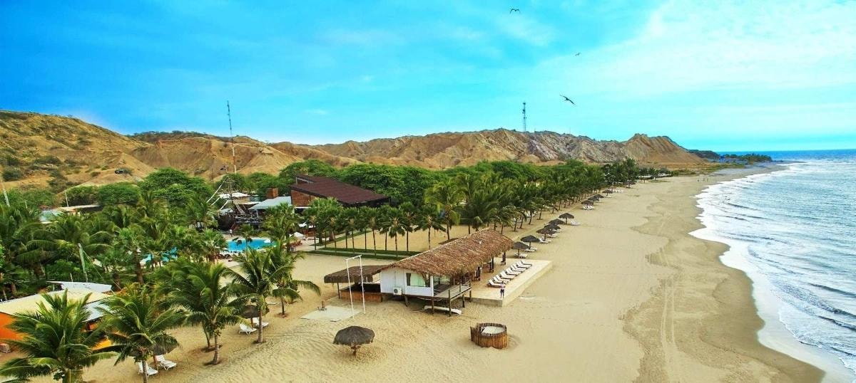 Tumbes: Circuito de playa y nado con tortugas | GetYourGuide
