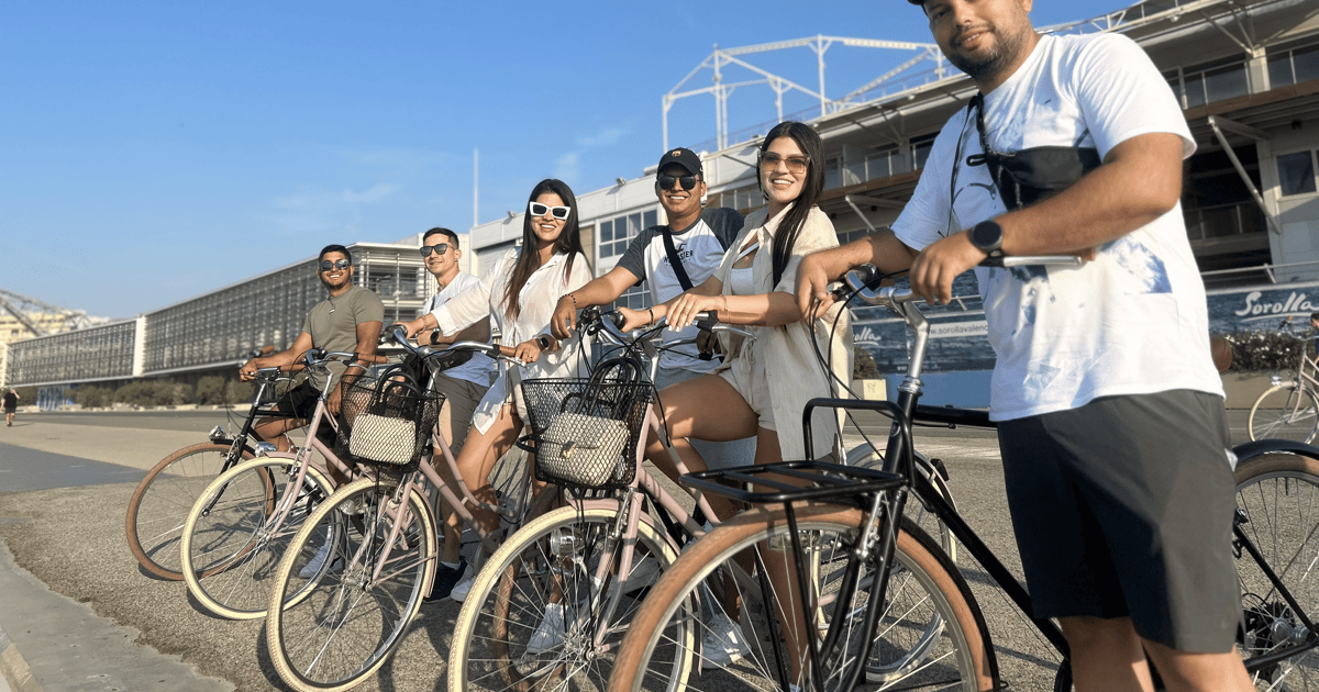 Valencia:Guided Bike Tour of the city's highlights. From 23€ | GetYourGuide