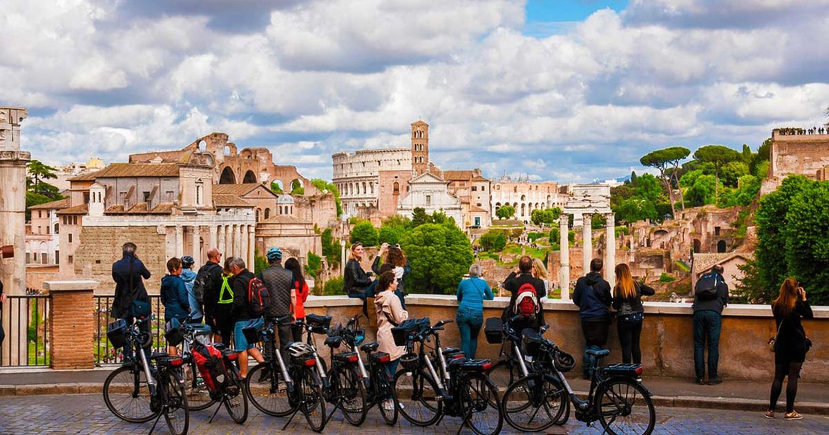 Rome: City Center Electric Bike Tour - The secrets of Rome | GetYourGuide