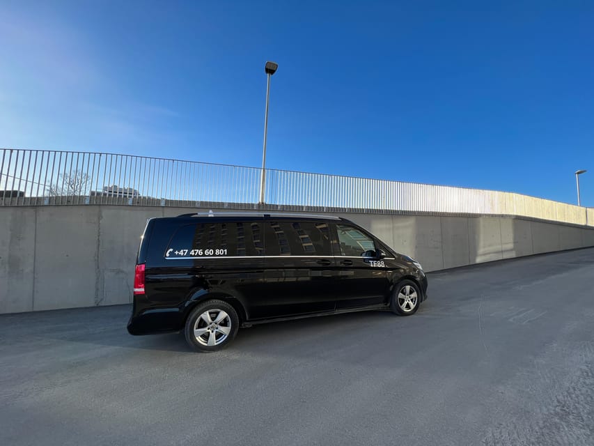 Tromsø: 1-Way Minivan Transfer from City/Airport | GetYourGuide