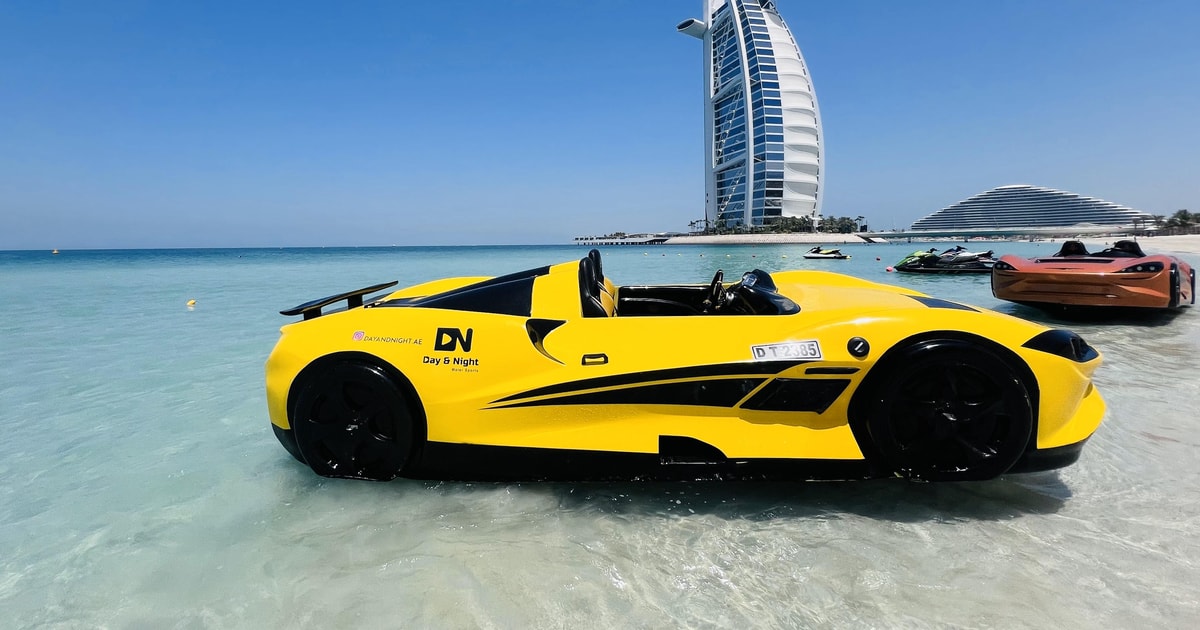 Dubai: Marina Jetcar Tour met uitzicht op Burj Al Arab | GetYourGuide