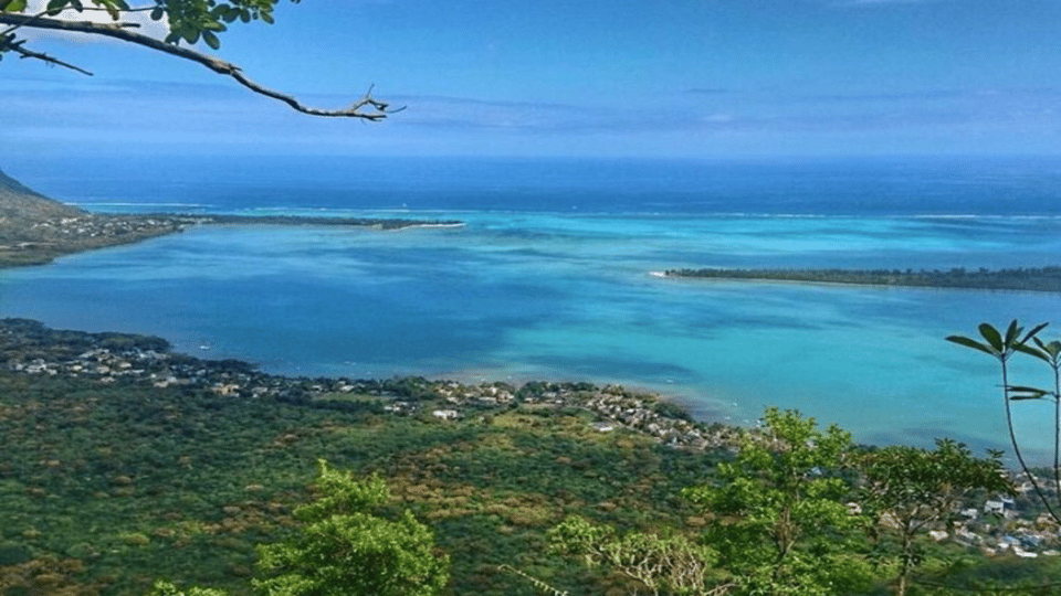 Chamarel & Waterval Dagvullende tour - Zuidwesten van Mauritius ...