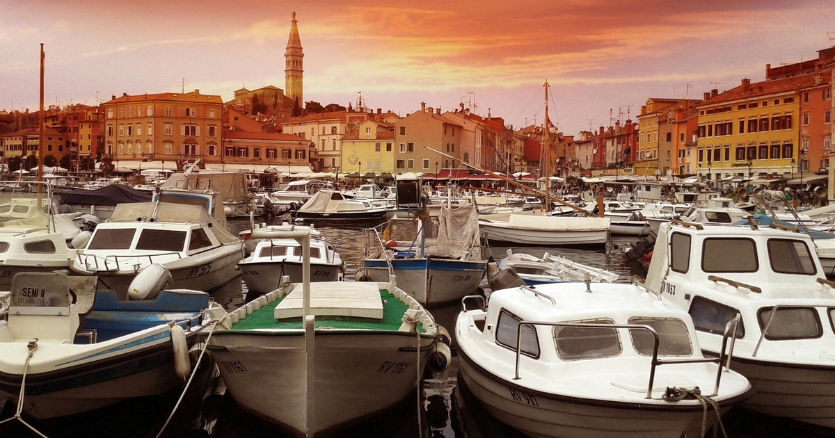 VRSAR: Privat aftentur med båd til Rovinj fra Vrsar | GetYourGuide