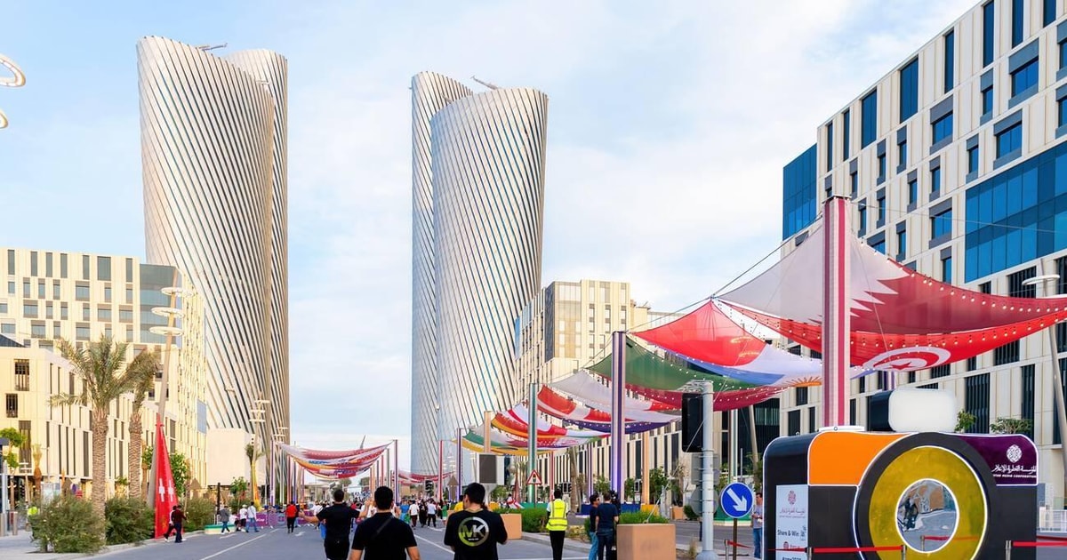 Doha: Combo Doha y Lusail Tour Privado Guiado con Servicio de Recogida ...