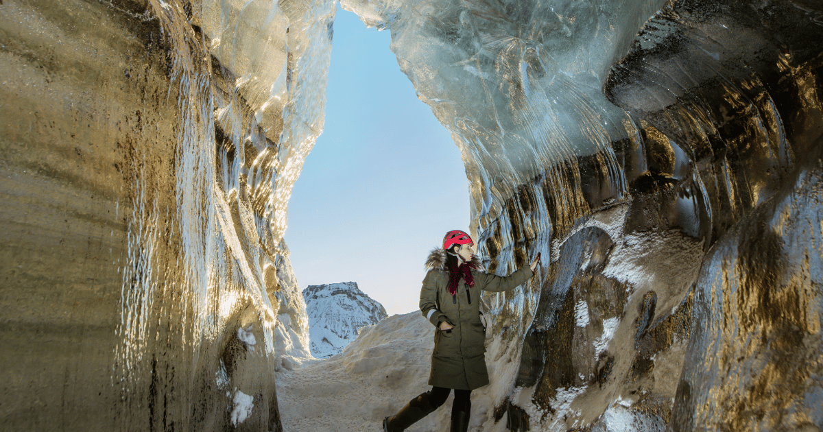 Da Vik: Tour per piccoli gruppi guidato della grotta di ghiaccio di ...