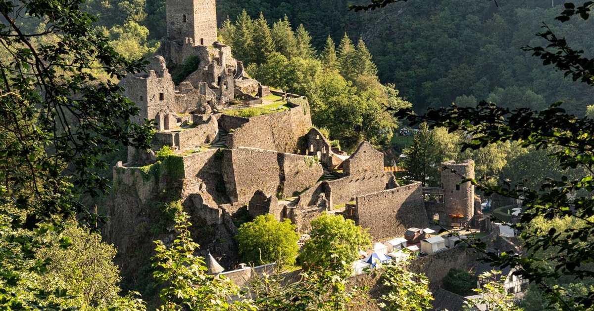 Manderscheid: Medieval guided tour of the Niederburg | GetYourGuide