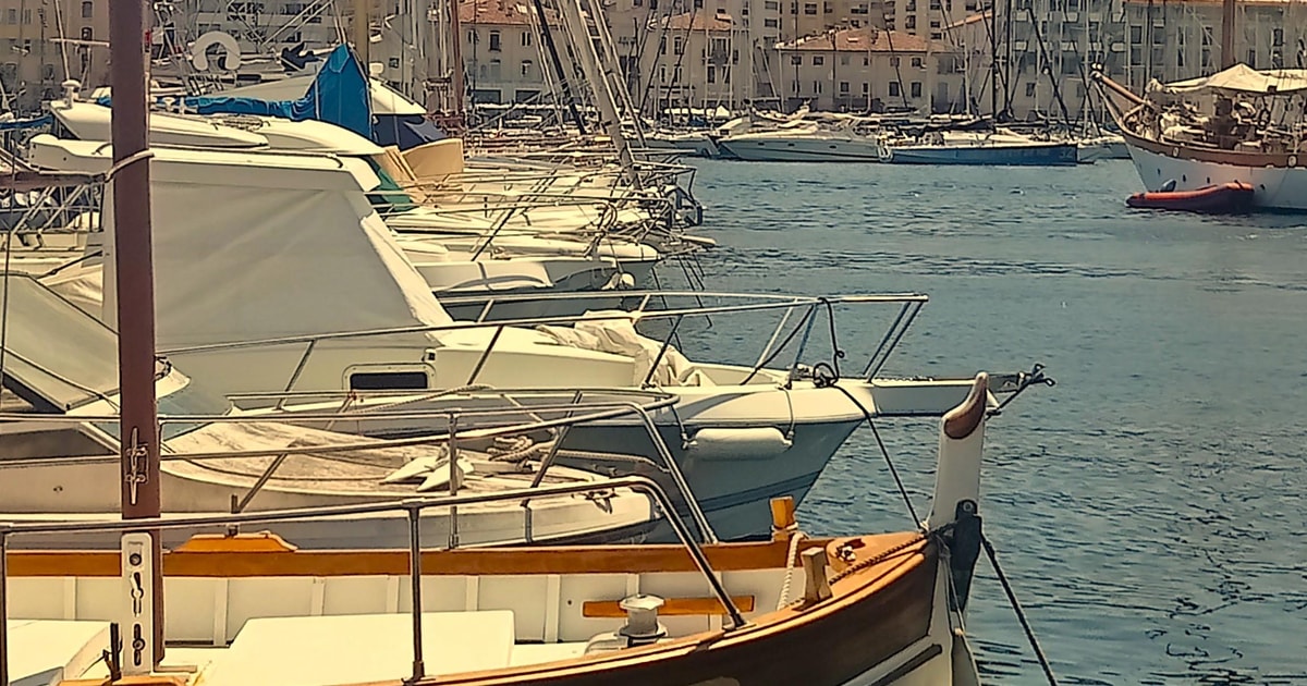 Marseille: Walking Tour of Le Panier District | GetYourGuide