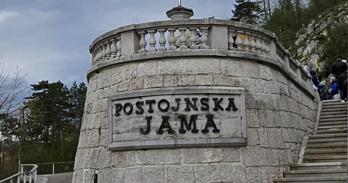 Ljubljana para a caverna Postojna, o castelo Predjama e o parque ...