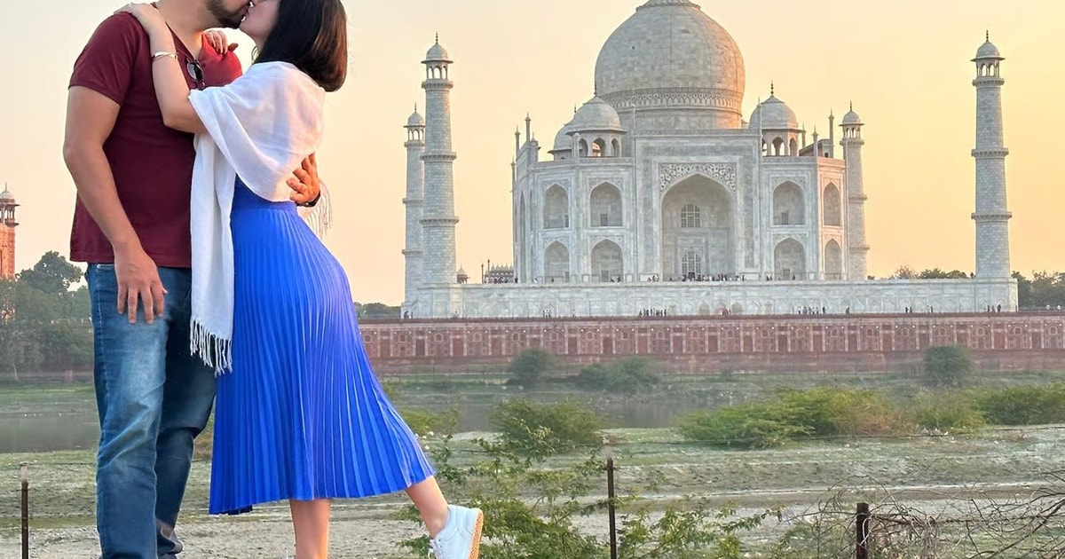 Taj Mahal ved solopgang: Spring køen over, hurtig entré og guide ...