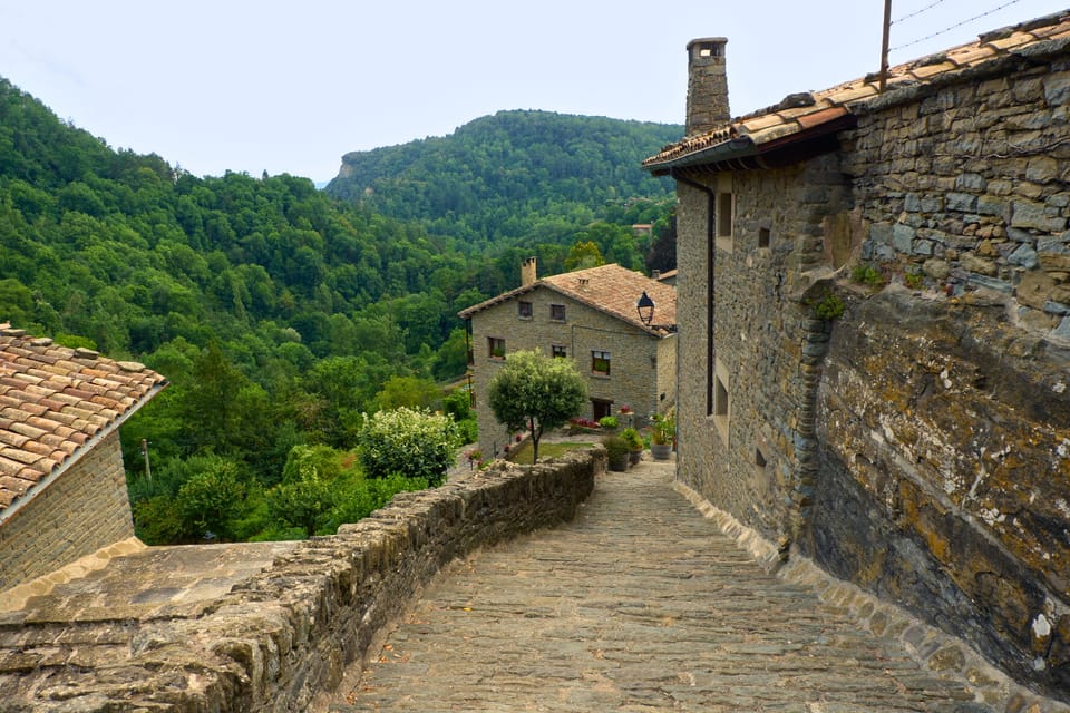 Barcelona: Pyrenees Villages and Trails Full-Day Tour | GetYourGuide