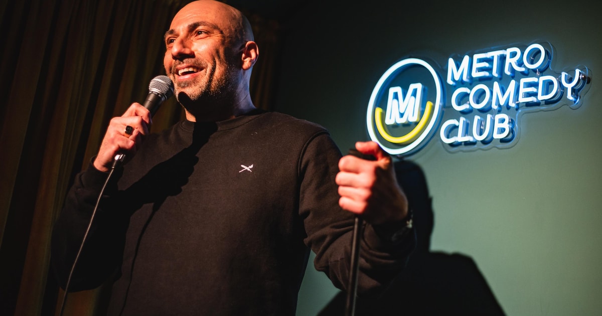 Monday Stand-Up Comedy Show with Local and Traveling Comics | GetYourGuide