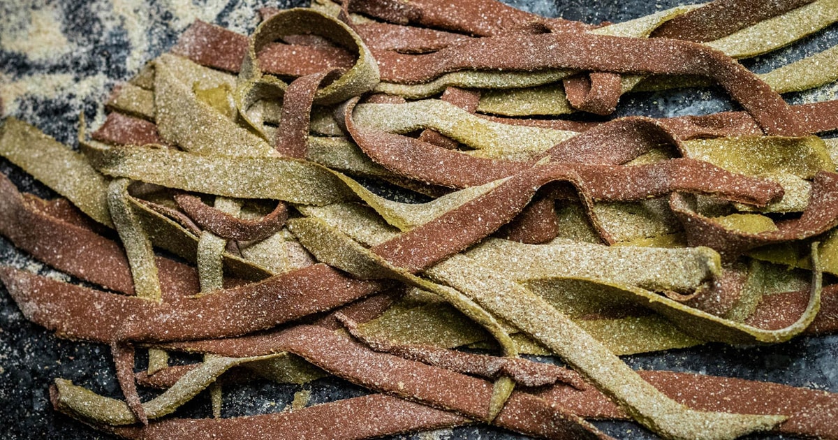 Osnabrück: Pasta course - knead, eat, drink in a historic setting ...