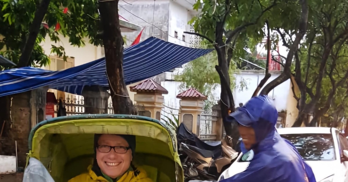 Hue: Cyclo Ride through Citadel and along Ngự Hà Canal | GetYourGuide