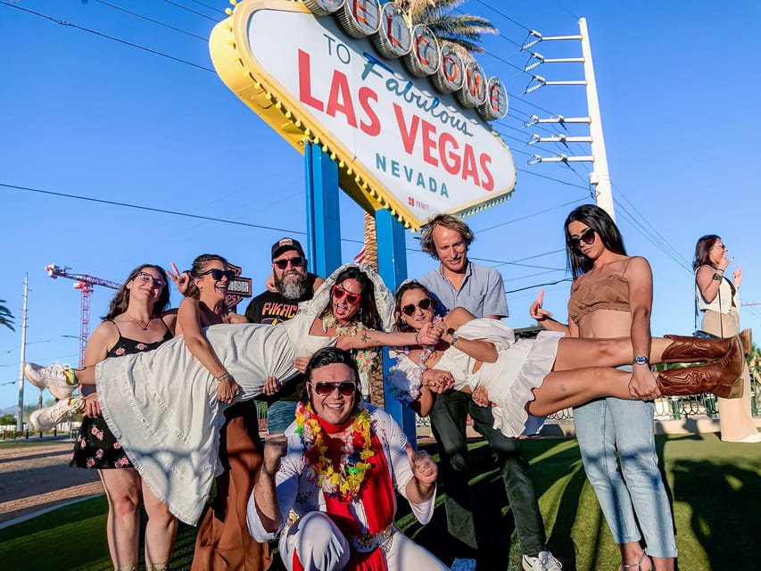 Las Vegas : Mariage d'Elvis avec photos de l'enseigne de Las Vegas incluses | GetYourGuide