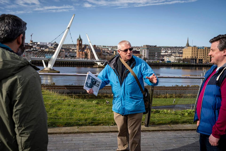 Derry/Londonderry:City Walls History Highlights Walking Tour | GetYourGuide