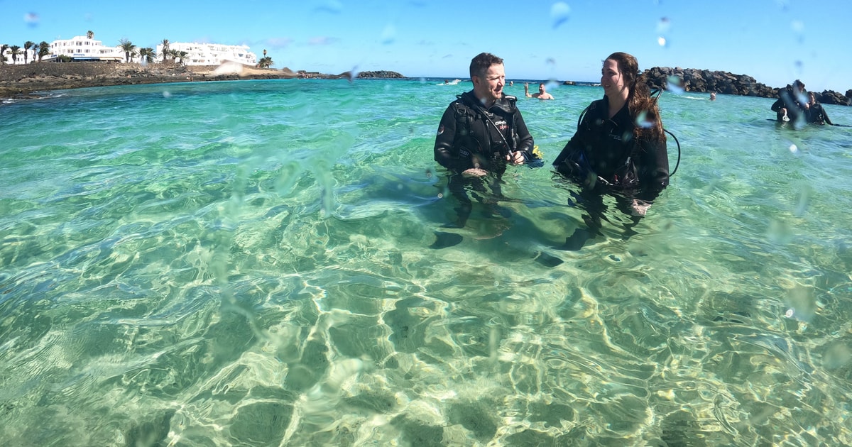 Lanzarote: Tauchen für Anfänger - 1 Tauchgang | GetYourGuide