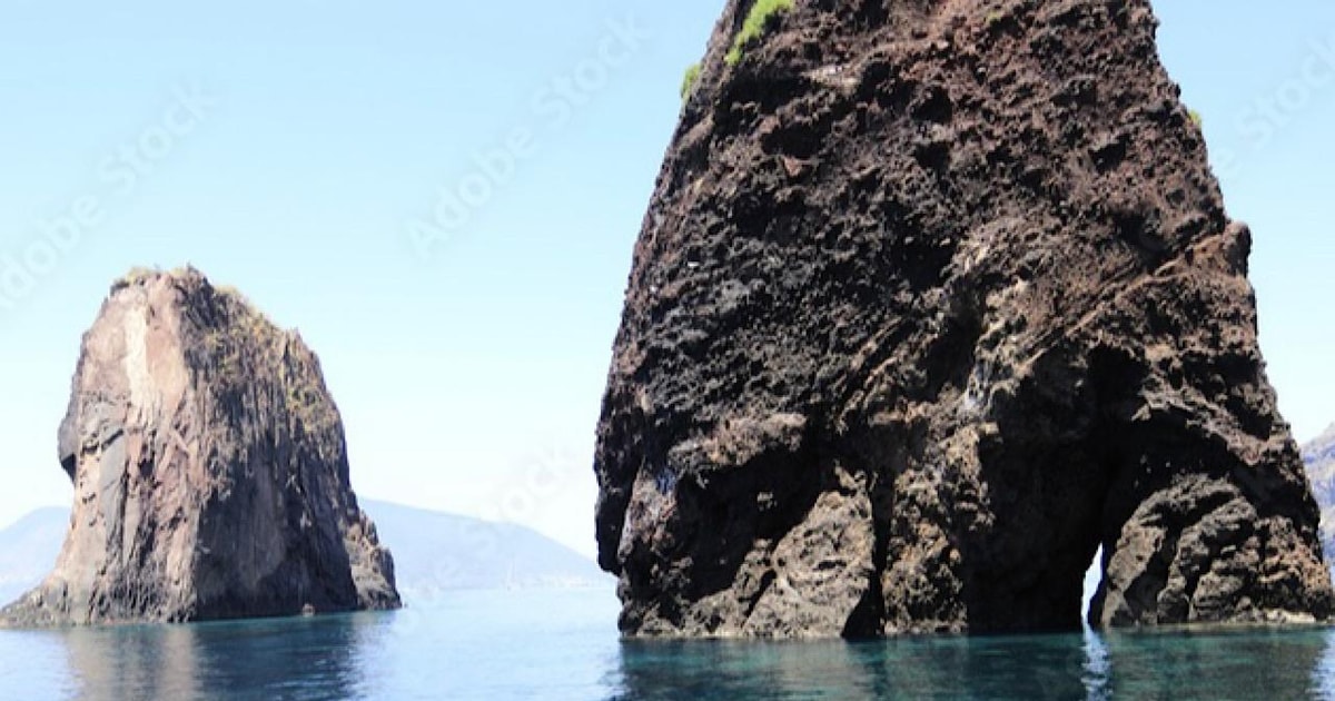 RONDREIS VULKAAN EN LIPARI (MAX 12 P) | GetYourGuide