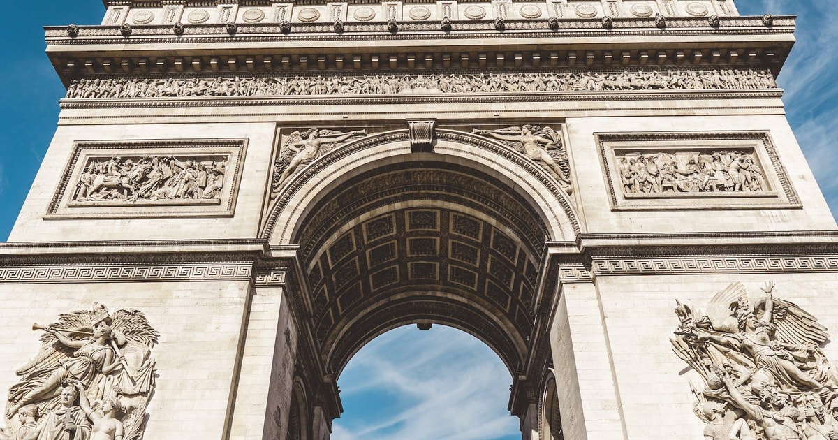 Paris: Arc de Triomphe + Louvre Pyramid Digital Audio Guides | GetYourGuide
