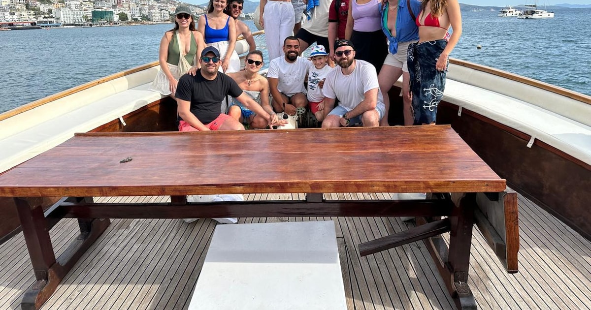 Da Saranda: Yacht Principe Ennion e tour delle spiagge nascoste ...