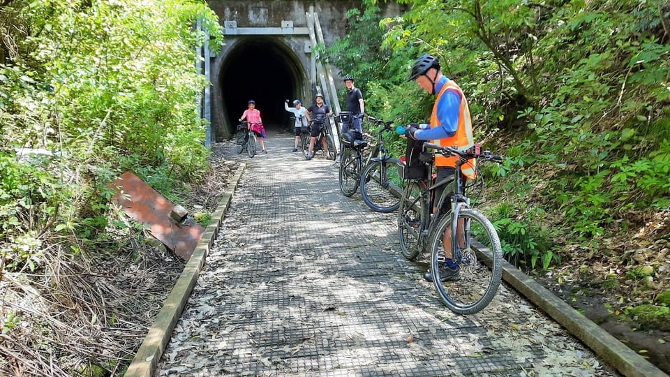 Nelson: Spooners Tunnel to Nelson Cycle Tour | GetYourGuide