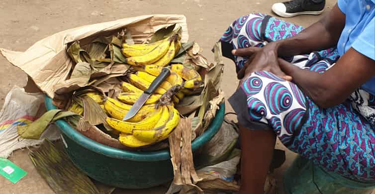 Tengeru women's market | GetYourGuide