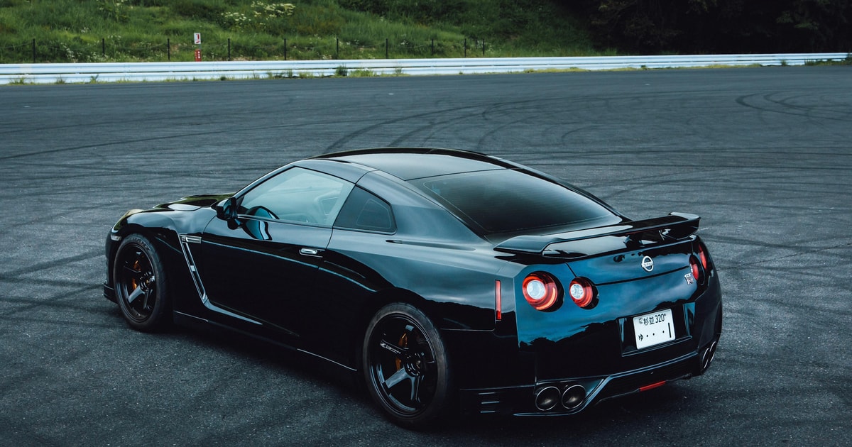 Daikoku Night Car Tour – VIP GT-R & getunede Chaser-rit | GetYourGuide