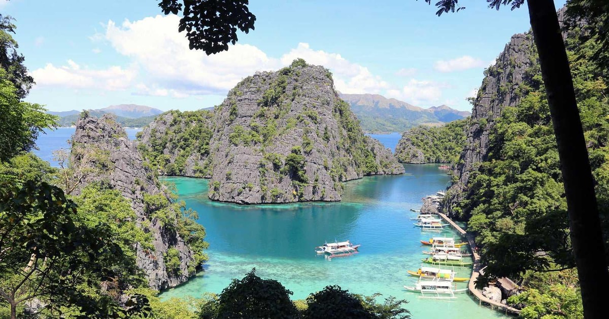 CORON:ISLAND TOUR A Sjöar och snorkling med koraller | GetYourGuide