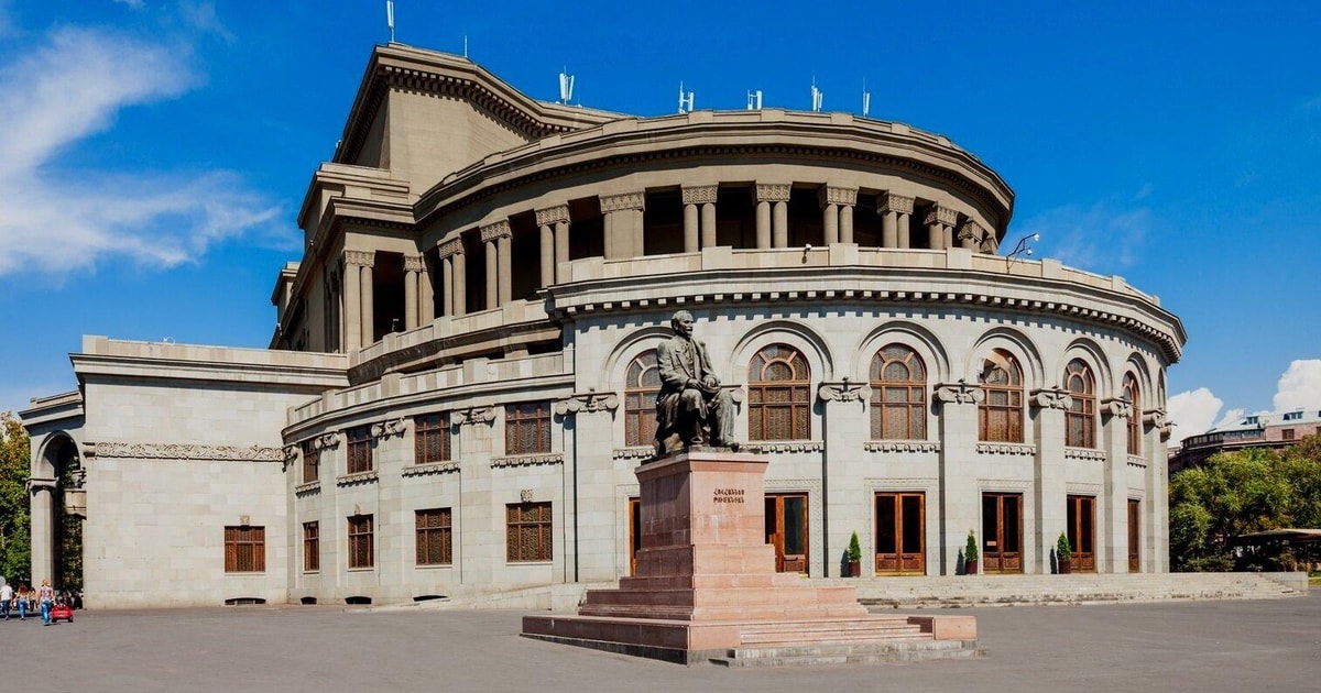 Private Tour: Stadtrundgang mit Beobachtung in Eriwan | GetYourGuide