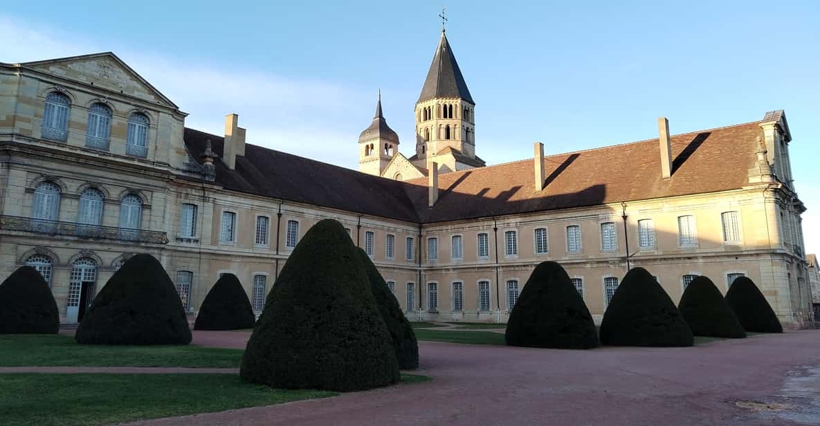 Cluny: Abbey Private Guided Tour mit "Ticket inklusive" | GetYourGuide