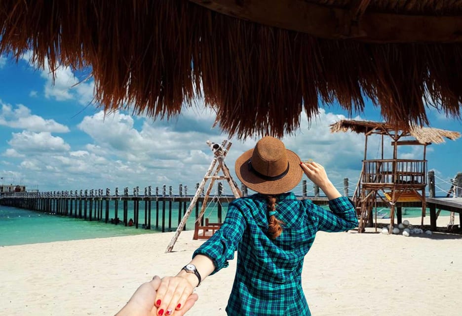 Lakawon Island: Biggest Floating Bar in Asia experience | GetYourGuide
