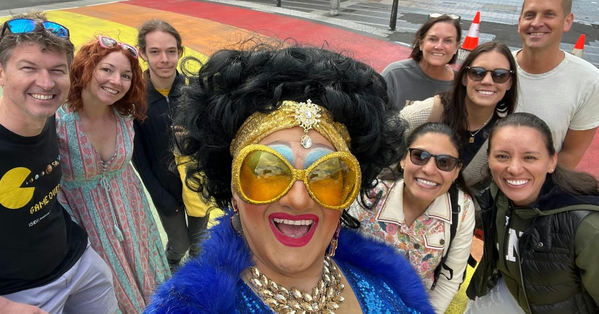 San Diego: Hillcrest Drag Queen 5 Bar Crawl with Shots | GetYourGuide