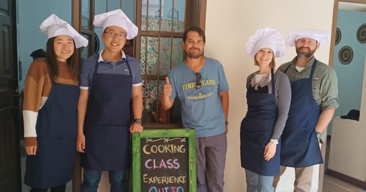 Quito: Clase de Cocina con Chef, Visita al Mercado y Transporte ...