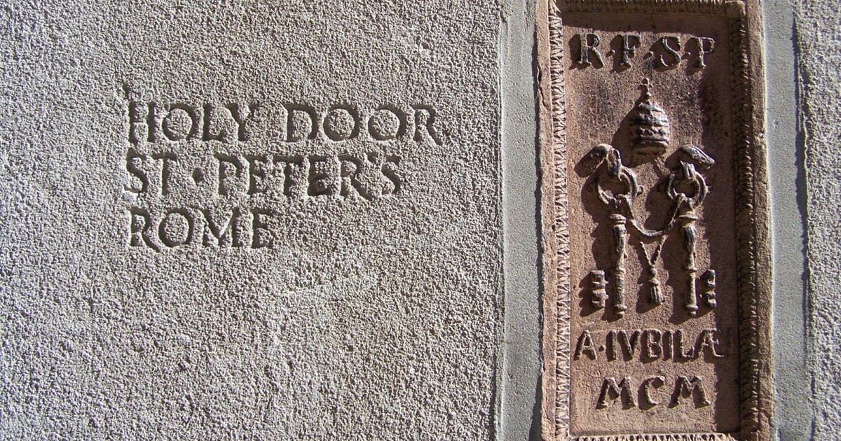 Vatican Museums & Sistine Chapel Private Tour with Holy Door | GetYourGuide