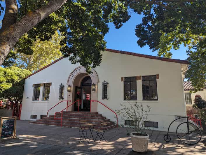 Davis Scavenger Hunt Walking Tour and Game | GetYourGuide