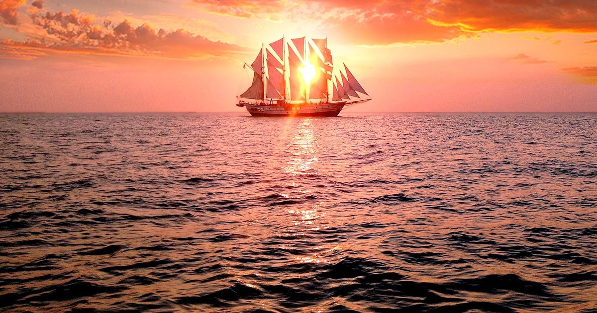 Singapore: Sunset Tall Ship Cruise with 4-Course Meal | GetYourGuide